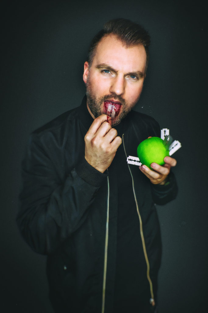 Christopher Köhler - SEX, DRUGS & KARTENTRICKS! - Das SPRUNGBRETT ...